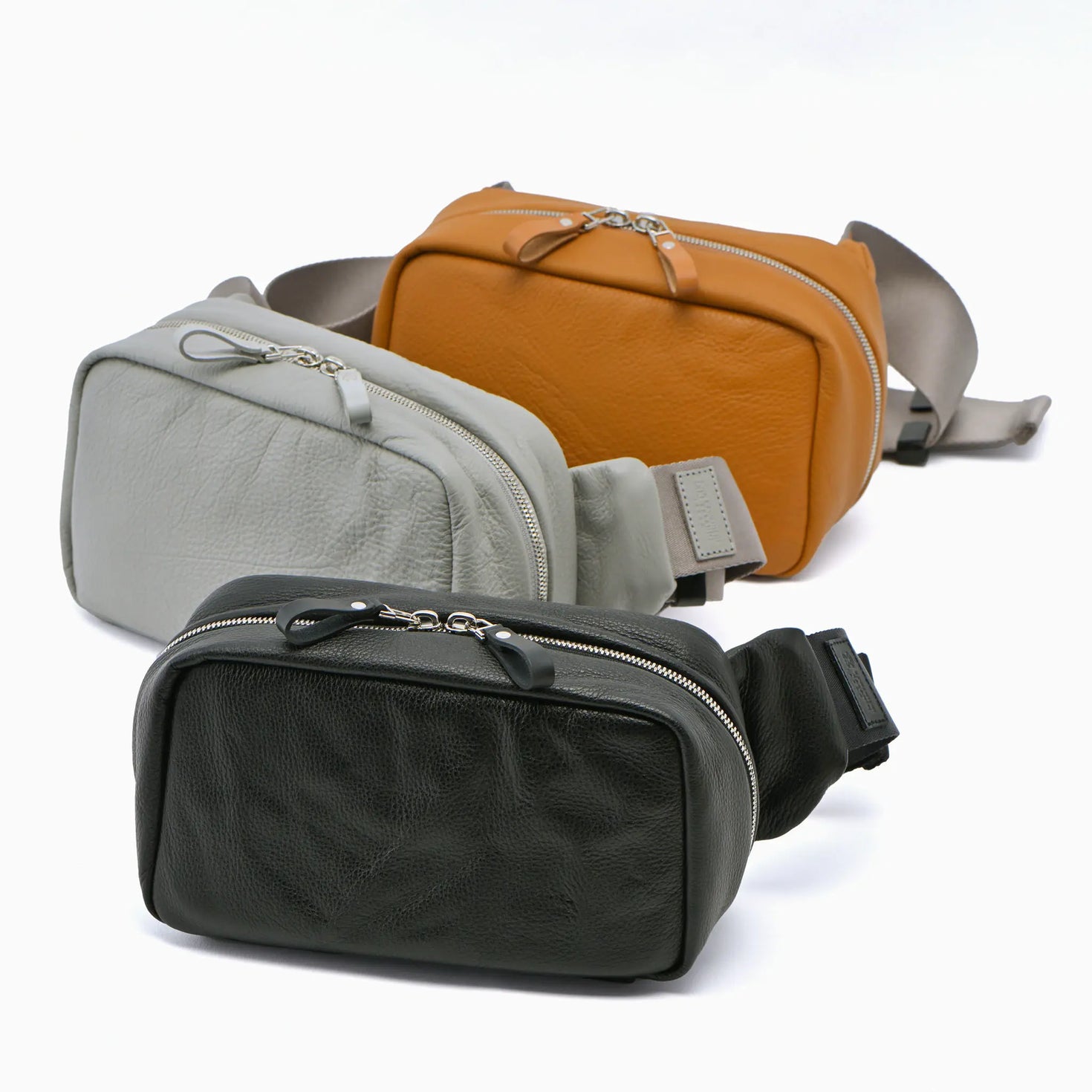 コンパクトレザーボディバッグ｜撥水レザー ×コンパクト×高機能カメラバッグ【lauff[ラフ]｜撥水レザー】 – カワニシカバン - 愛される ...